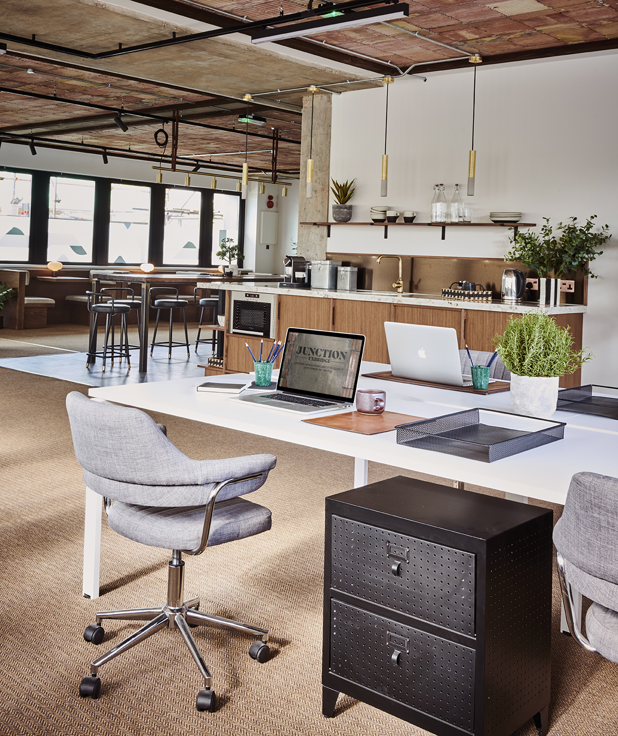 New Exterior finished at the Junction – Dunmoore